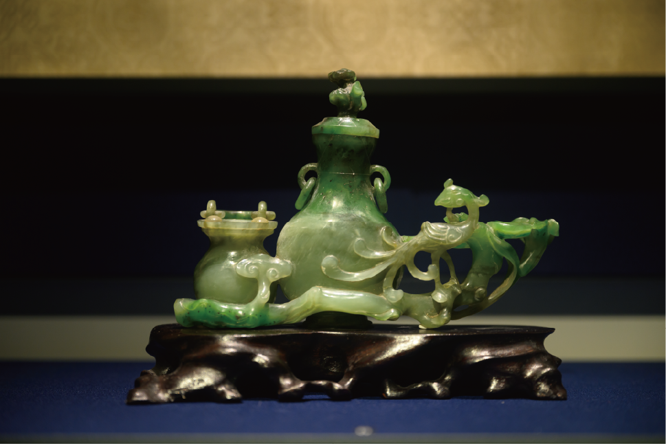 Lighting Great Museums. AKZU, the Leading Manufacturer of Professional ...